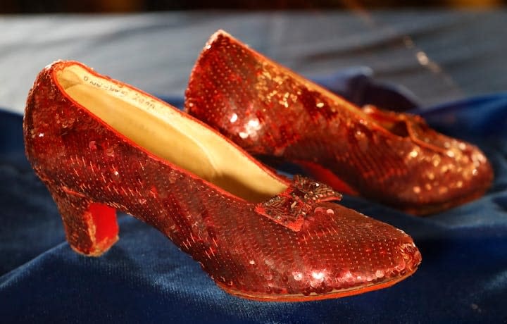 ArtDependence | Dorothy’s Ruby Slippers from ‘The Wizard of Oz’ sell ...